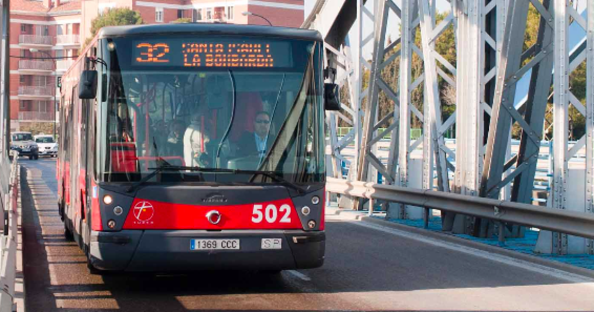 Un loco conduce el autobús - OSUR